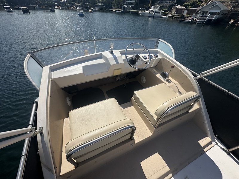 MARINER 30 FLYBRIDGE - Calico Marina