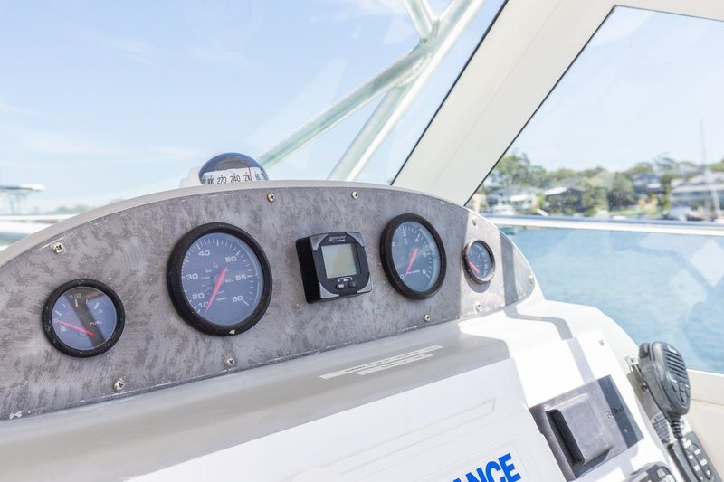 TROPHY 2502 PRO WALKAROUND - Calico Marina